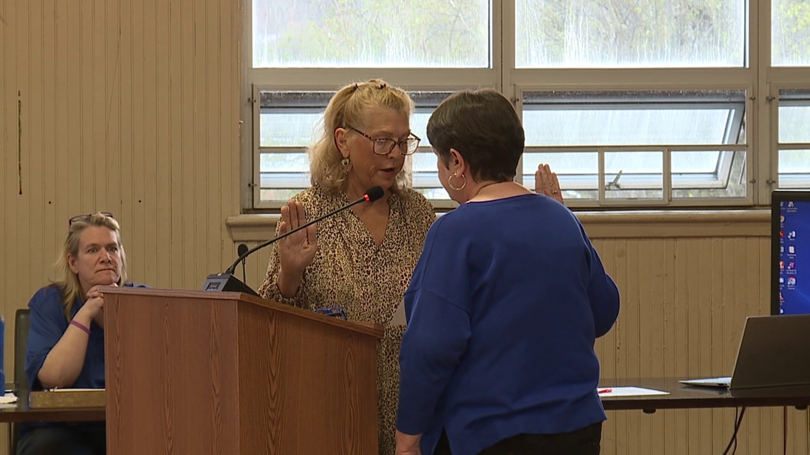 Archbald Borough Council votes in new member to fill vacant seat, three ...