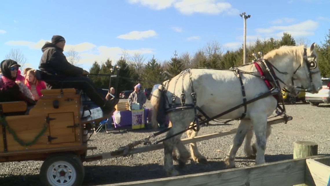 Christmas cheer lights up Orwigsburg at "an Explore Schuylkill Holiday ...