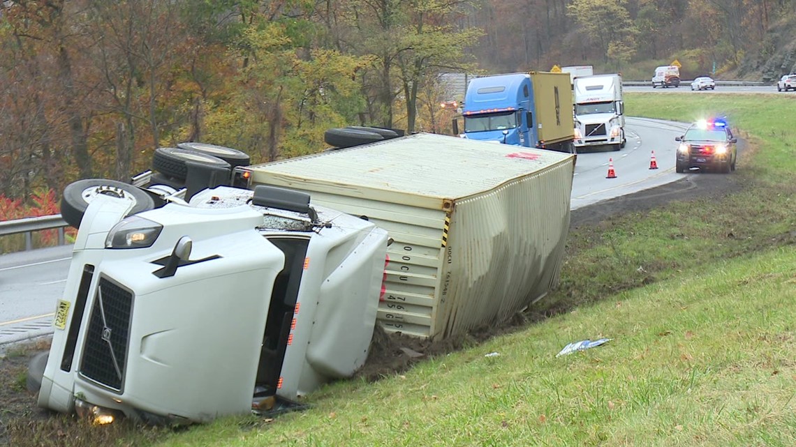 Tractor-trailer rolls over on Interstate 81 | wnep.com