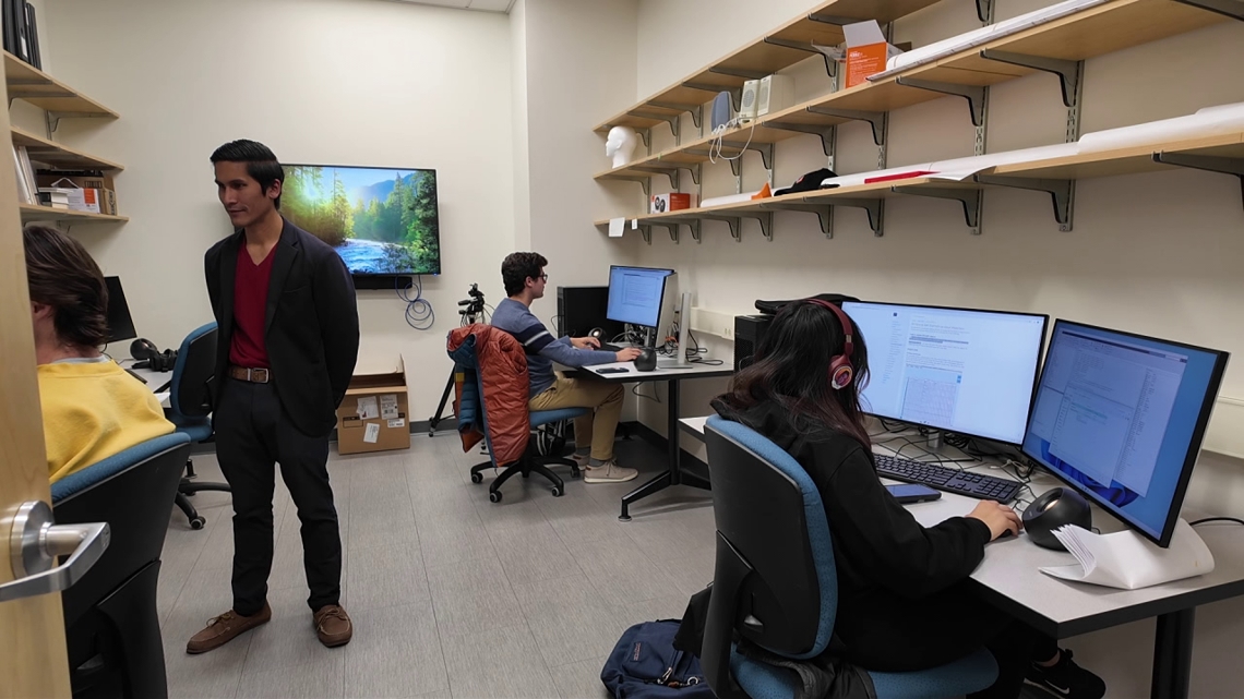 Bucknell University professor leads Parkinson's research study | wnep.com