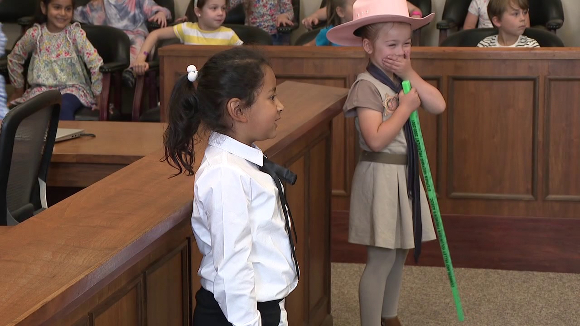 Danville students hold mock trial for Goldilocks, teaching lessons in ...