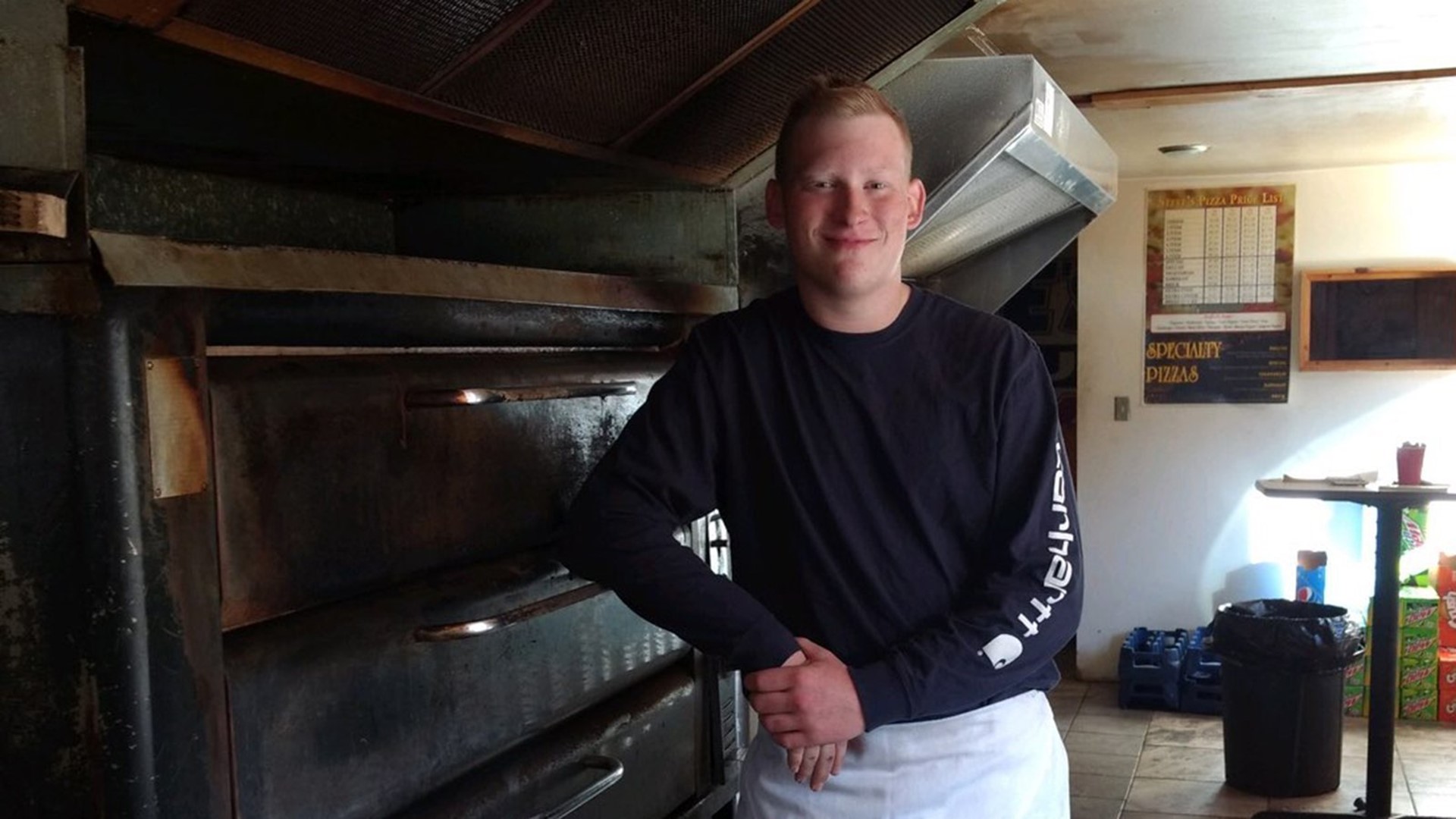 Pizza Shop Manager Drives 225 Miles to Bring a Pie to a Man in Hospice ...