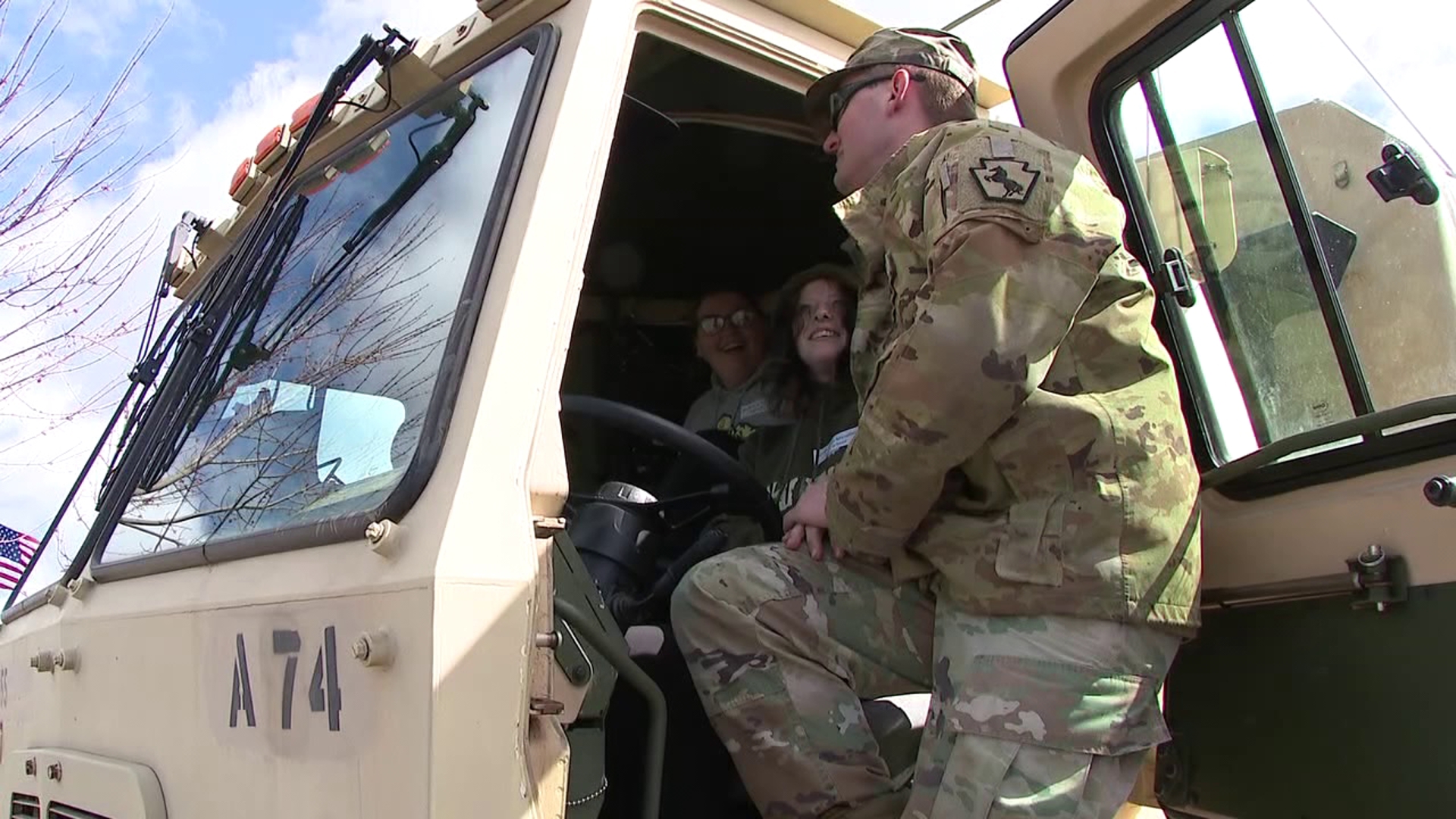 Students and community get up close with emergency apparatus at Rotorfest | wnep.com