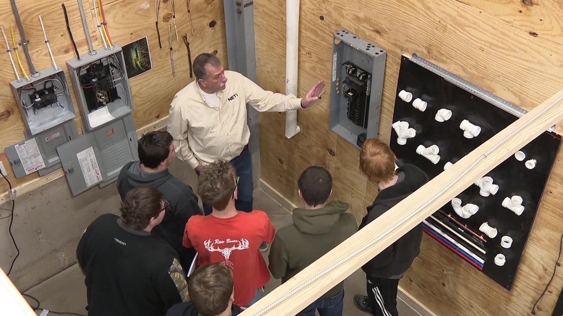 Students visit 'House of Horrors' to learn about home inspections ...