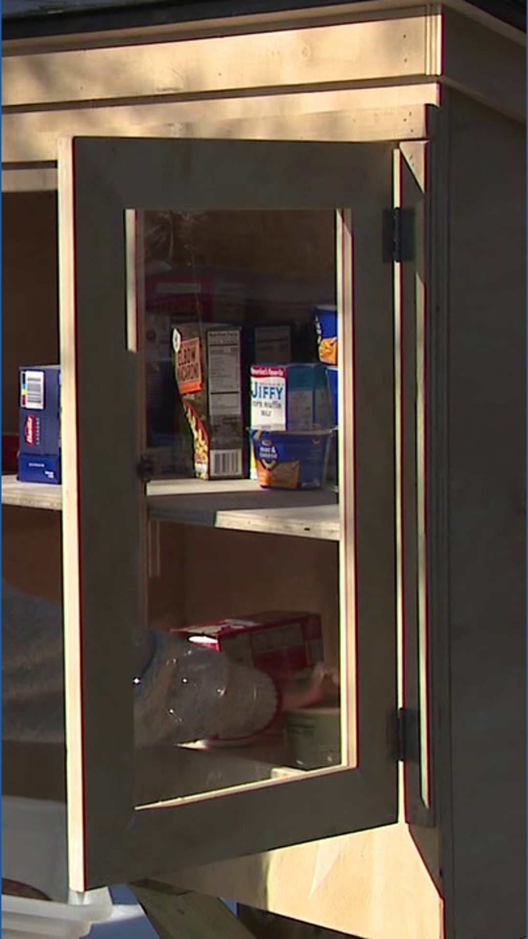 Blessing Box in Stroud Township aims to help those in need | wnep.com