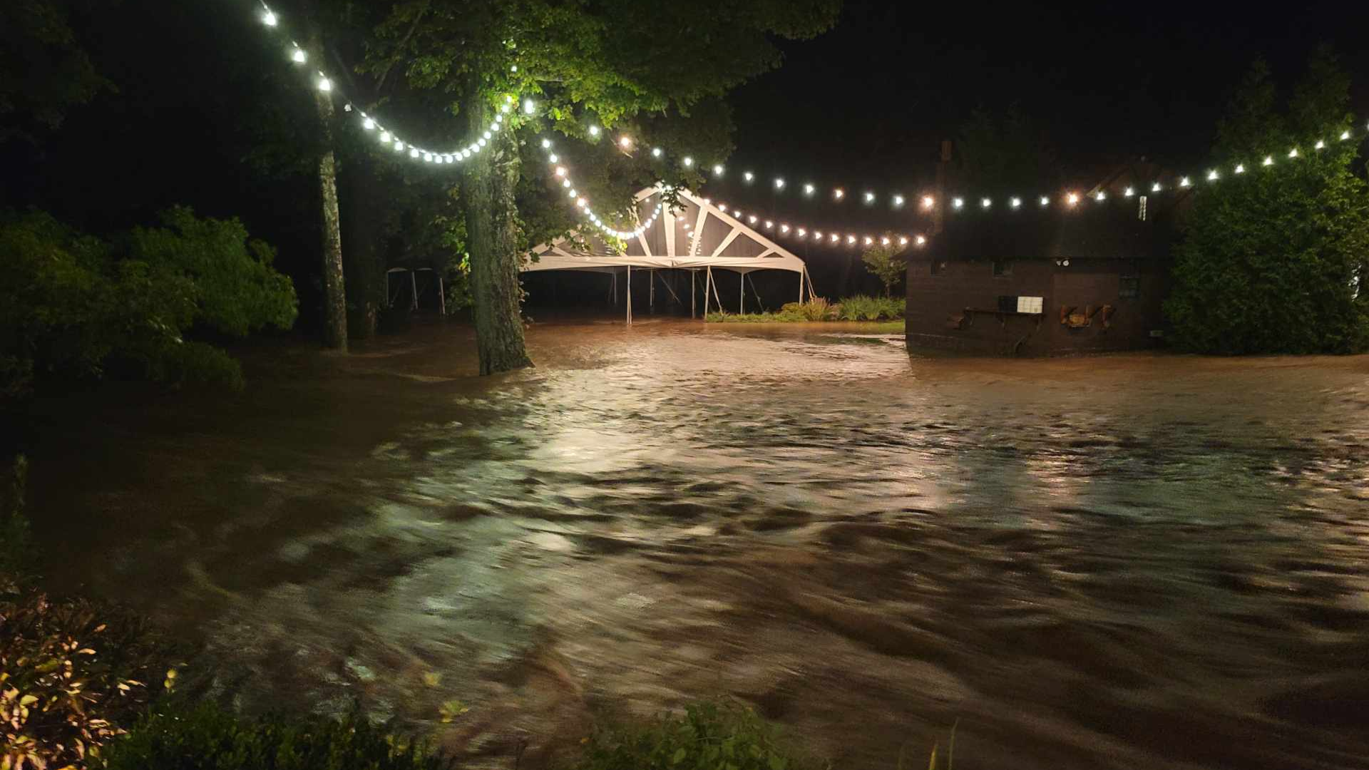 Flash flooding end wedding reception at Beaumont Inn | wnep.com