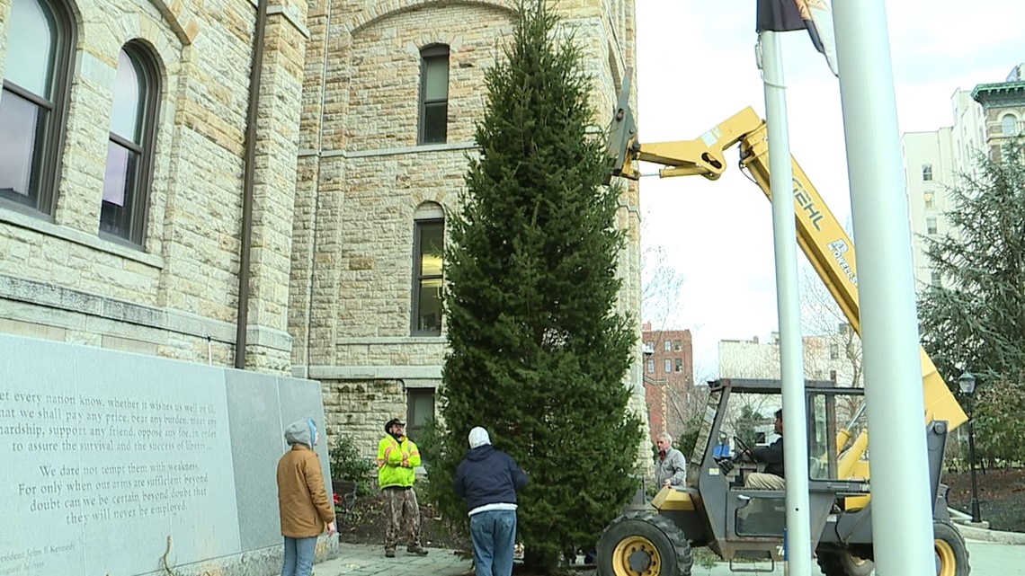 Courthouse Square Christmas tree arrives | wnep.com