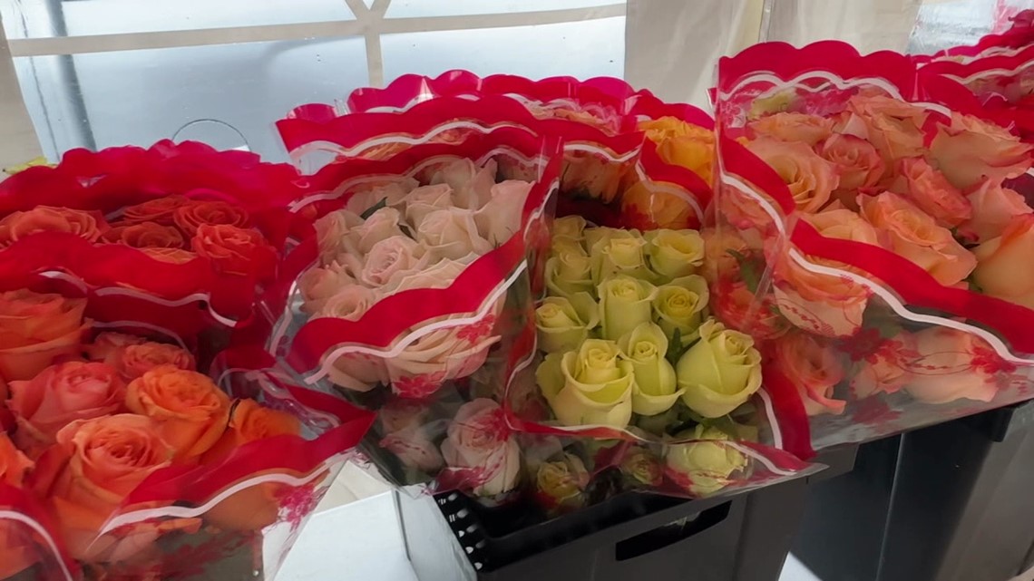 West Pittston firefighters flower fundraiser | wnep.com