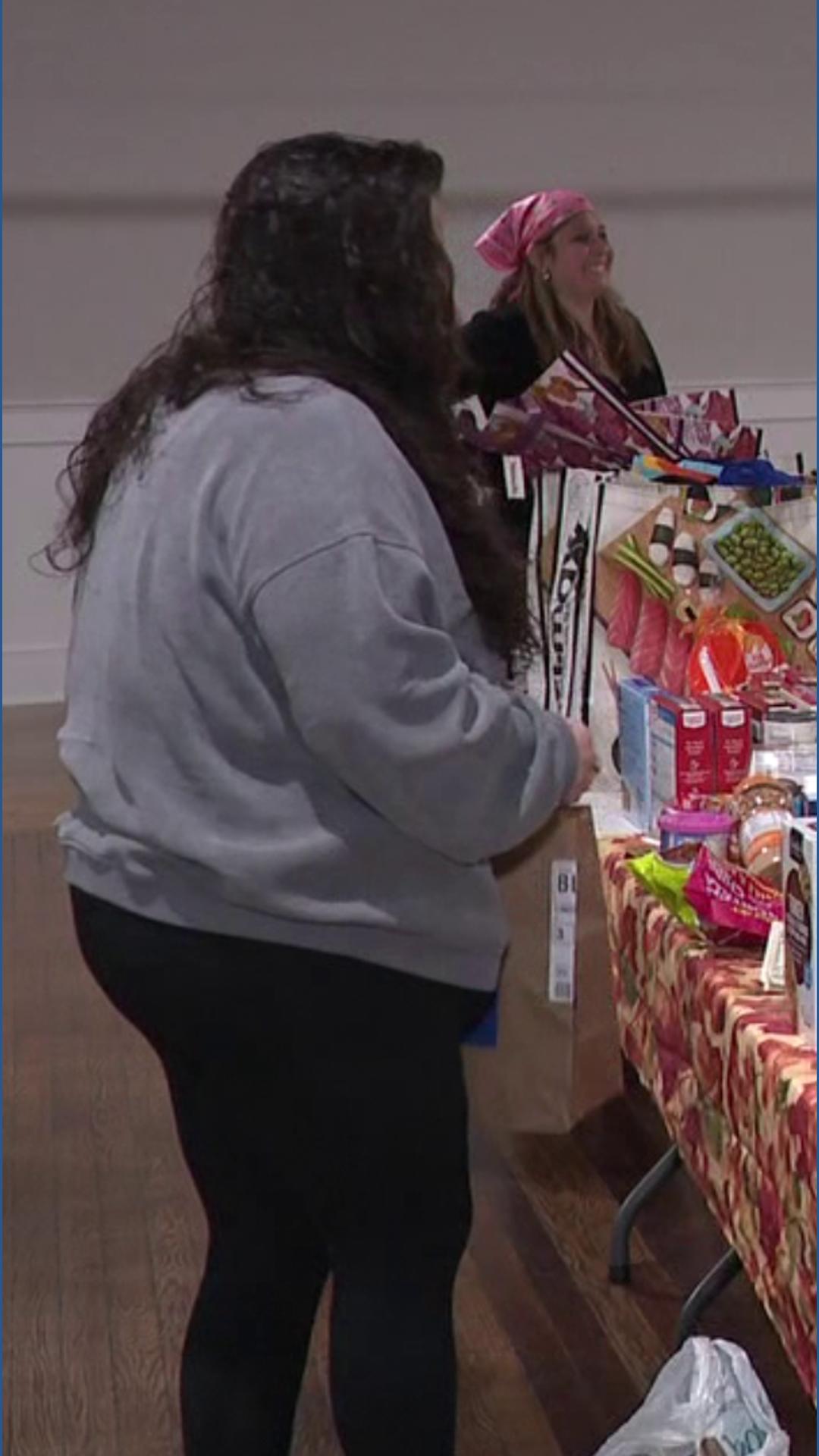 Five friends give out free food to folks for Thanksgiving in Monroe ...