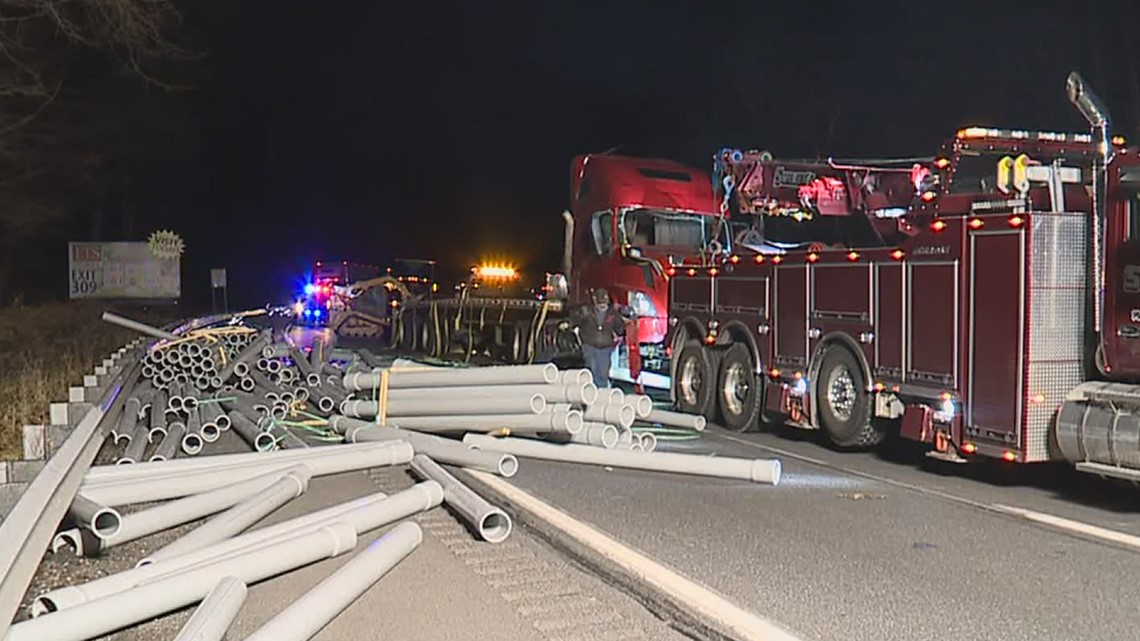 Truck hauling PVC pipes crashes, closes part of Interstate 80 in Monroe ...