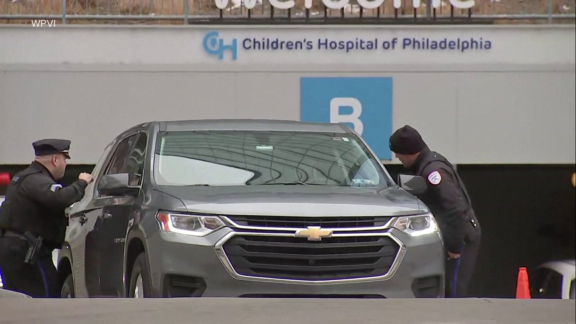 Teenager awaiting trial in 2020 homicide flees outside Philadelphia ...