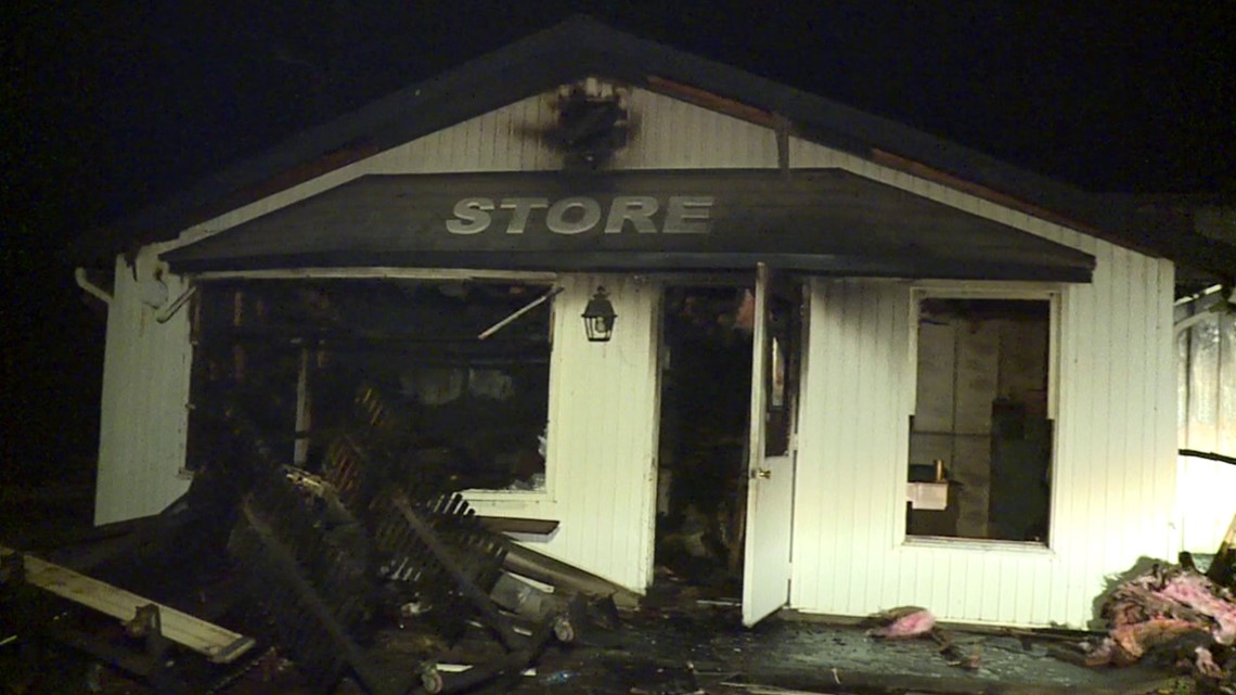 Flames destroy popular business in Snyder County | wnep.com