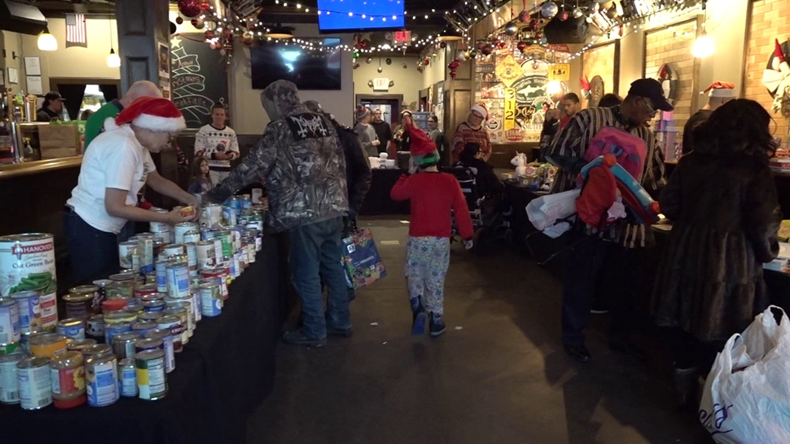 Annual Christmas breakfast spreads holiday cheer to those in need ...
