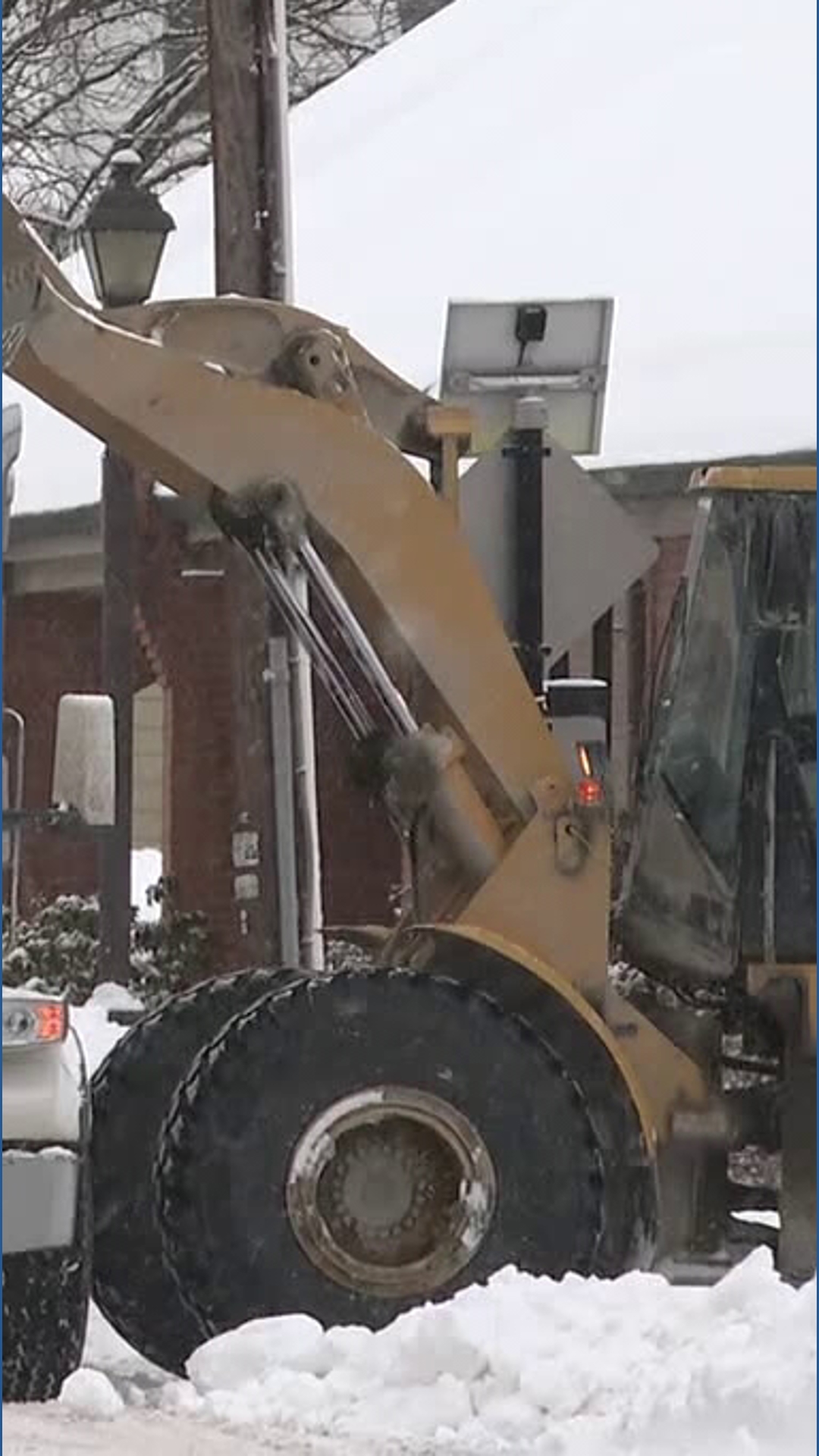 Heavy equipment brought out for snow removal in Honesdale | wnep.com