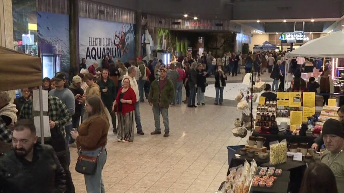 Winter Wine Under the Waves in Scranton in support of wildlife ...