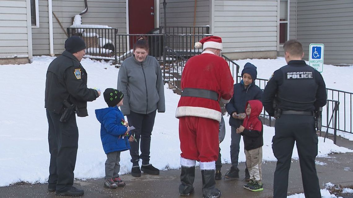 Scranton Police Department pulls double duty this holiday season | wnep.com