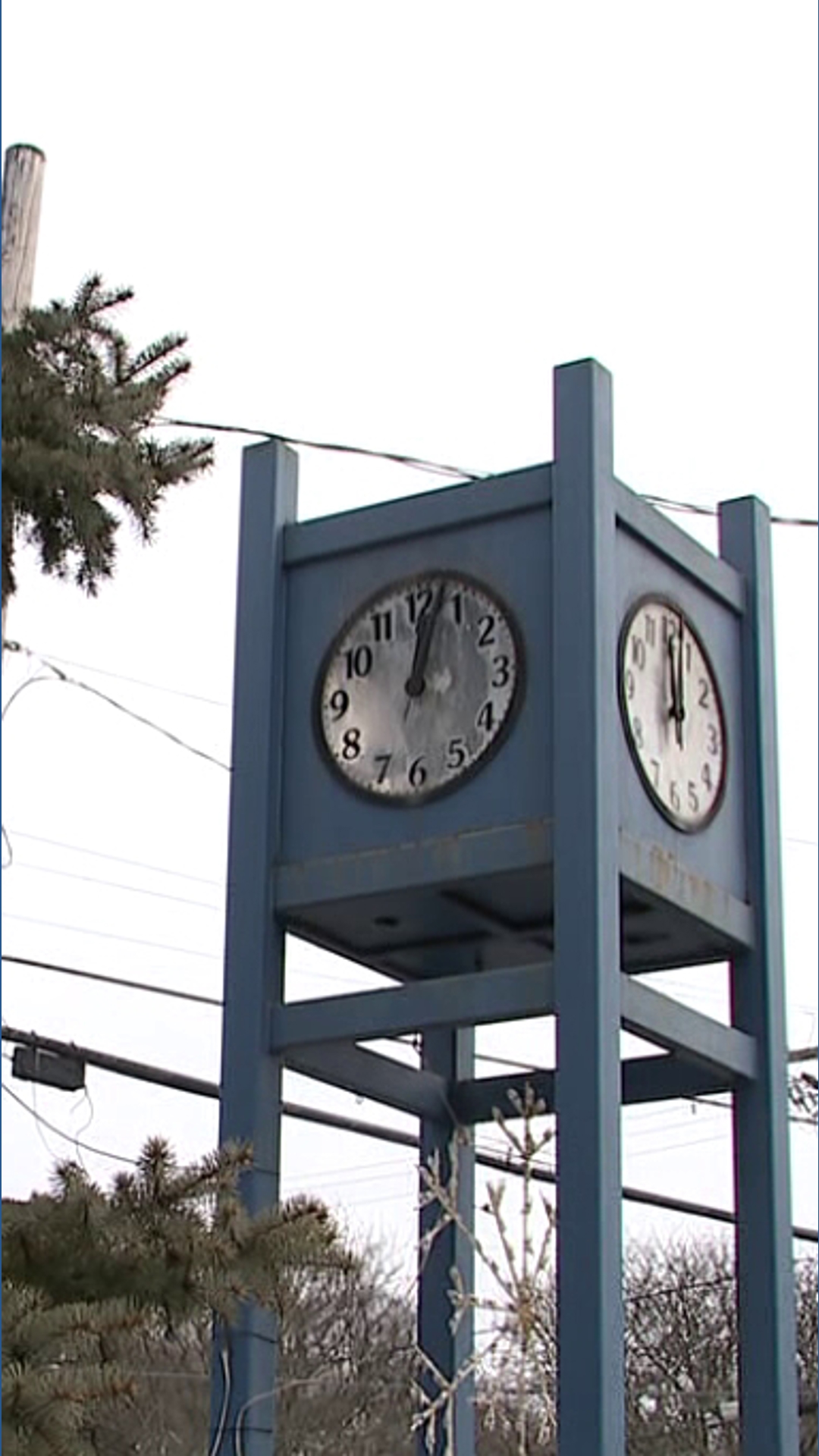 40 years later; the clock in Clarks Summit is coming down | wnep.com
