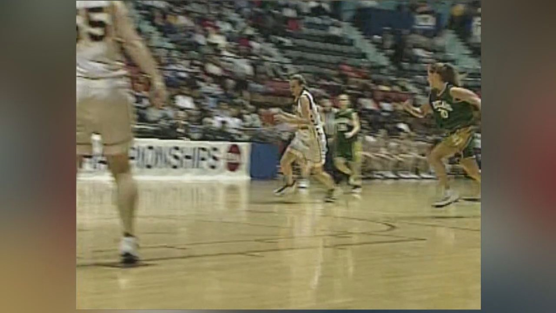 Sunday Conversation With 2-Time WNBA Champion Kelly Mazzante | wnep.com