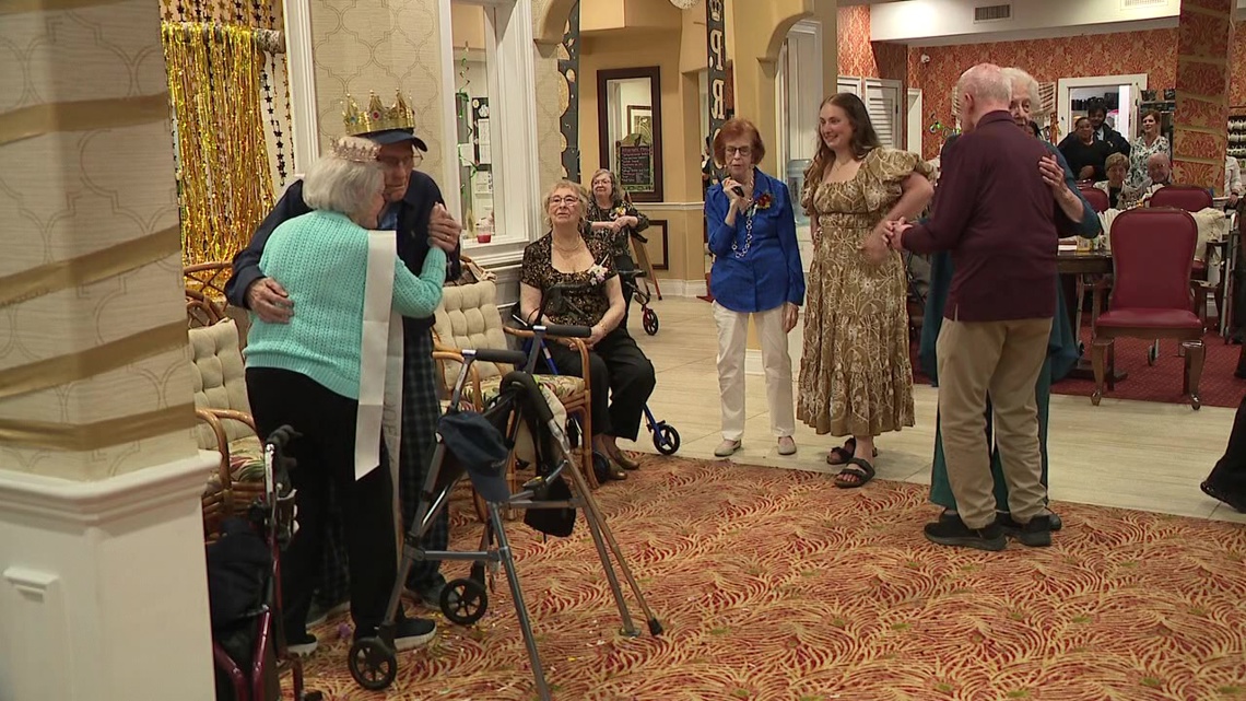 A senior prom for seniors held in Lackawanna County | wnep.com