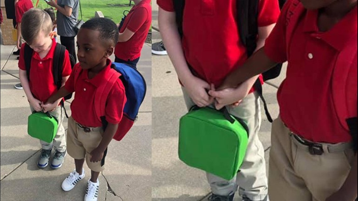 ‘I’m so proud of my son’: Little Boy Holds Hand of Crying Classmate ...