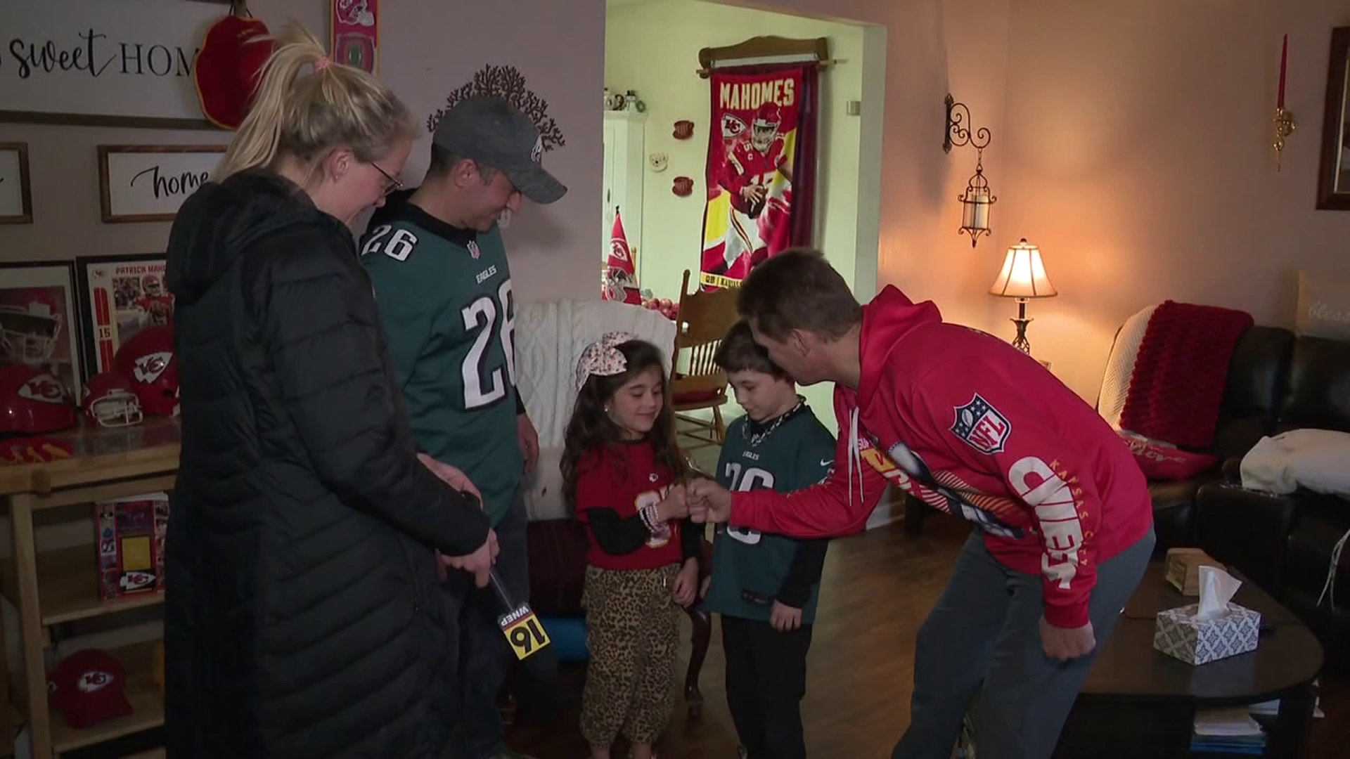 Friendly neighborhood Super Bowl showdown in Luzerne Co. | wnep.com