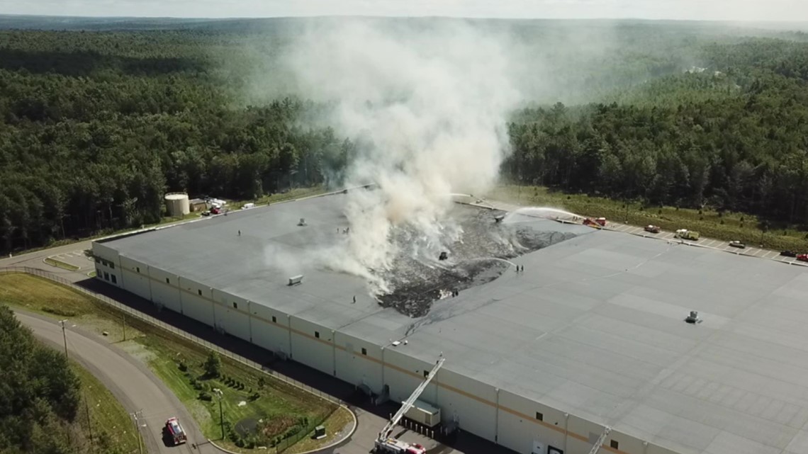Crews battle fire at Monroe County warehouse | wnep.com
