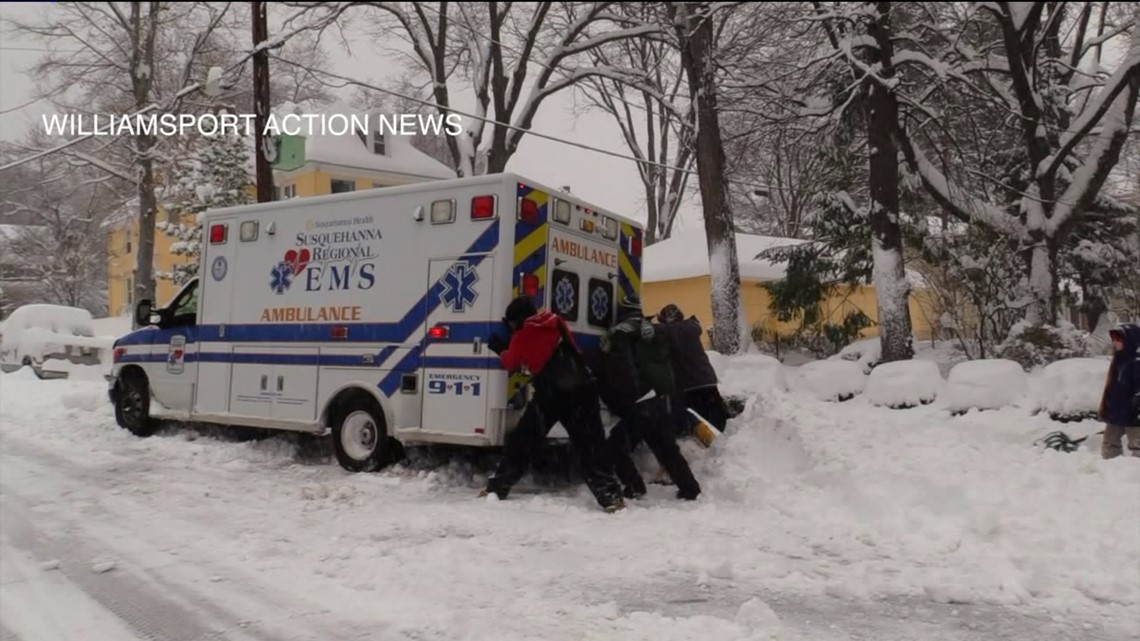 Neighbors Shovel out Ambulance Stuck in Snow | wnep.com