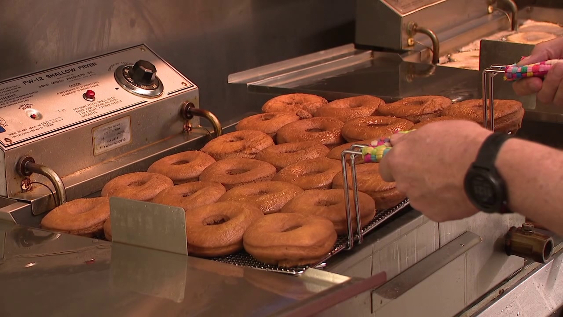 Volunteers at Bloomsburg church prepare 400 dozen donuts ahead of Fat ...