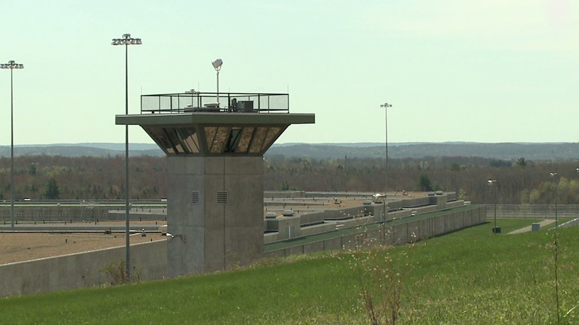Inmate dies at penitentiary near Waymart | wnep.com