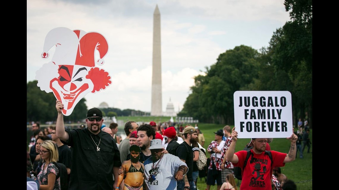 Juggalos are protesting the FBI’s gang classification in front of the ...