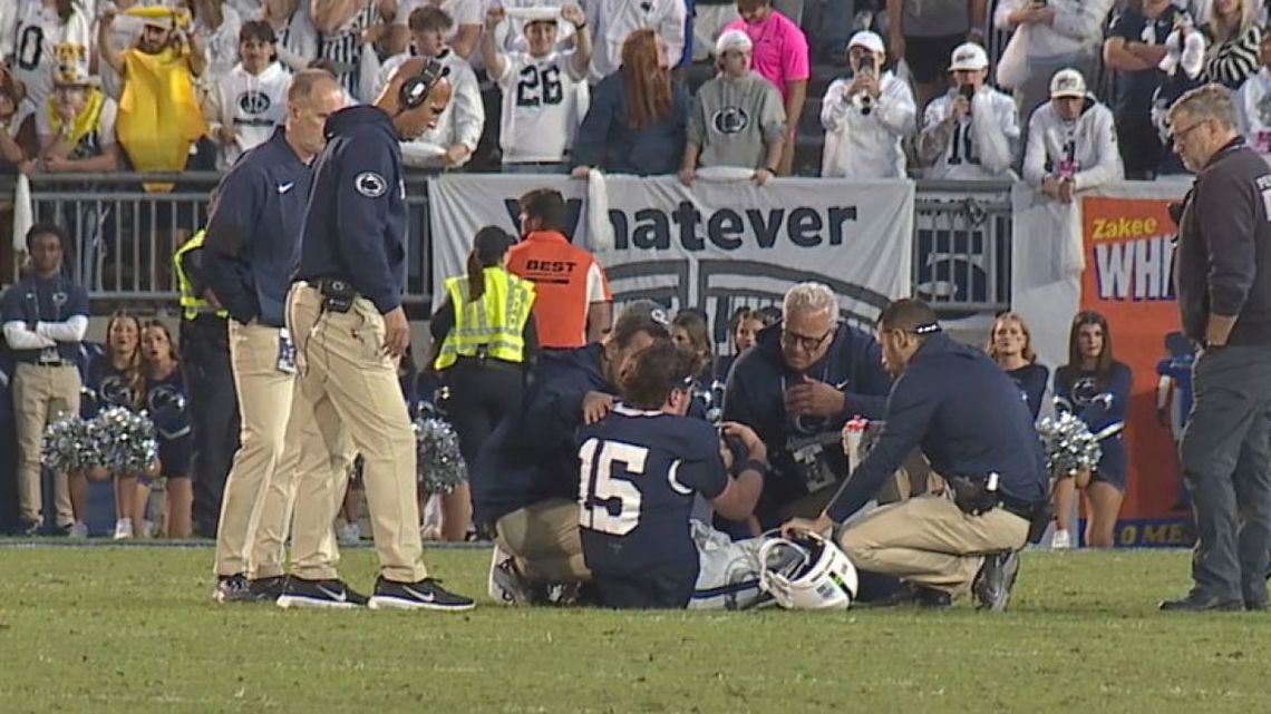Drew Allar leaves Penn State's game against Northwestern with an ankle ...