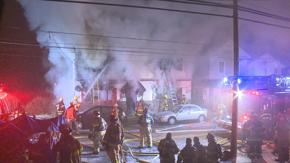Fire crews battle flames at apartment building in snow, ice | wnep.com