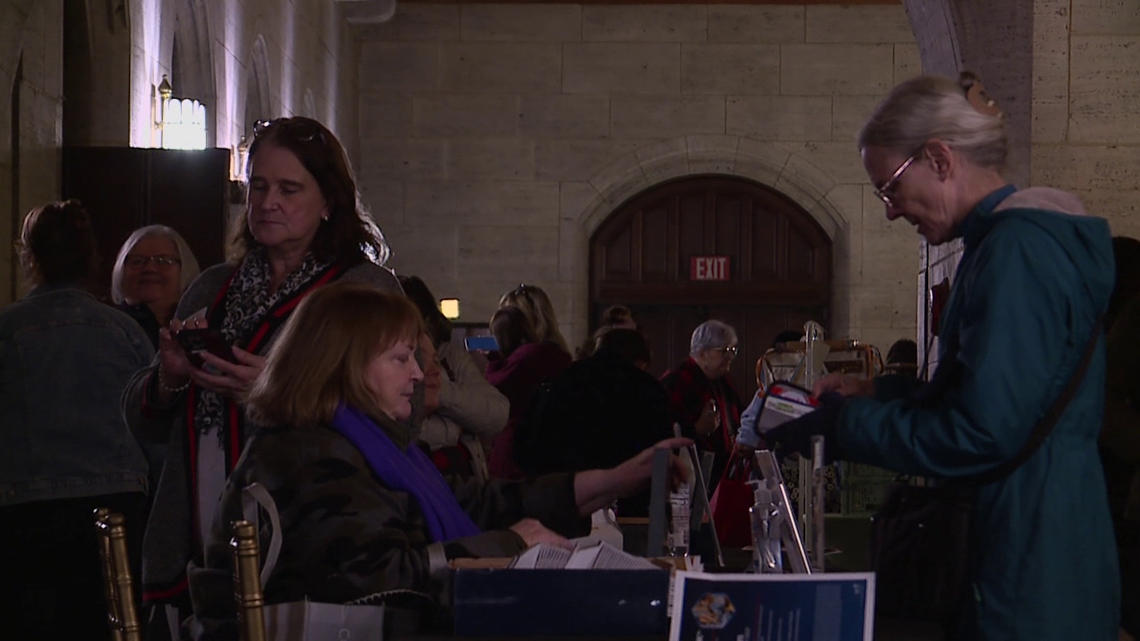 Shoppers flood Scranton Cultural Center for 13th annual Buy Local ...