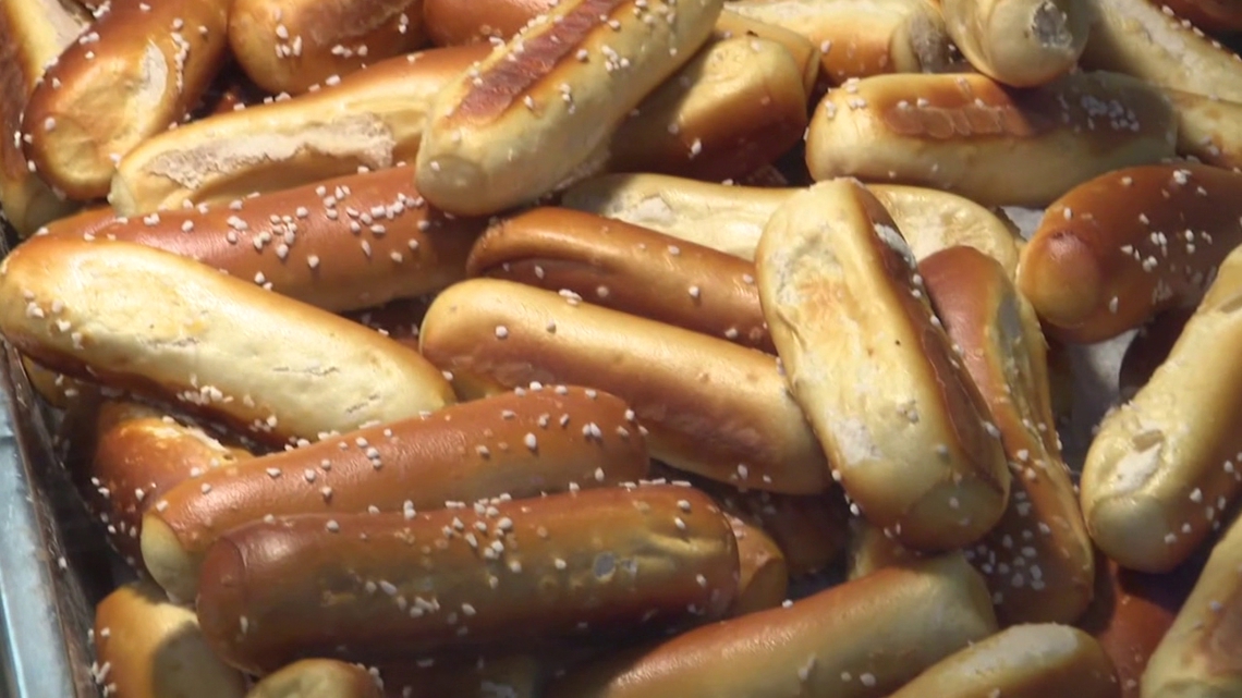 Go Eagles! Philly Pretzel Factory prepares for snack surge | wnep.com