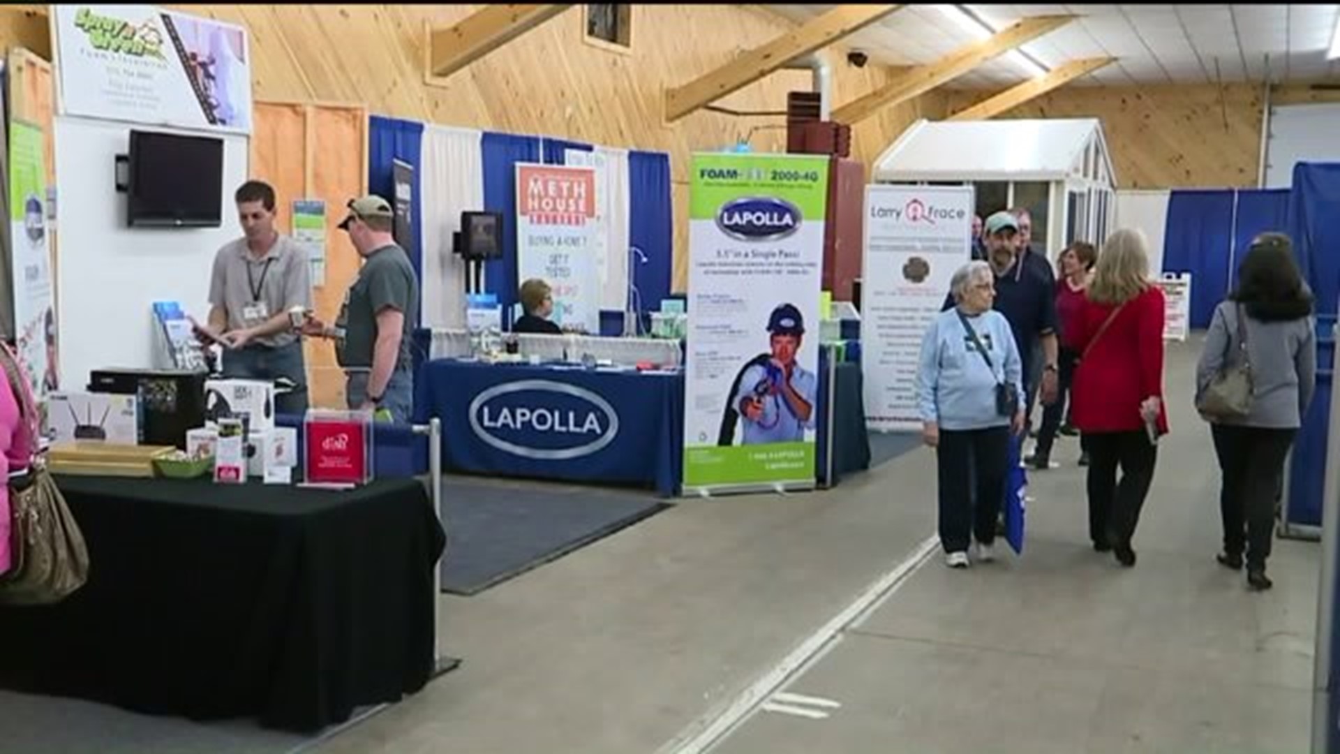 Warm Weather Draws Crowd to Builders Show | wnep.com