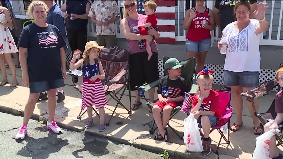 People Pack Summit Hill Honoring Veterans | wnep.com
