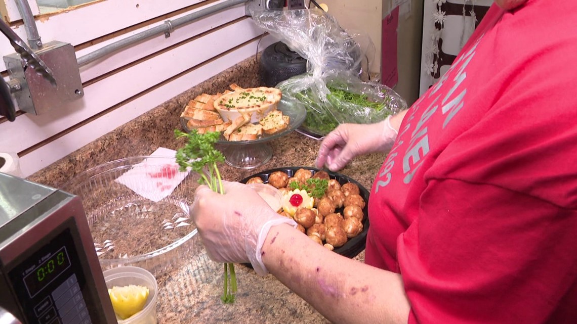 Crab Cake Craze at Luzerne County gas station | wnep.com