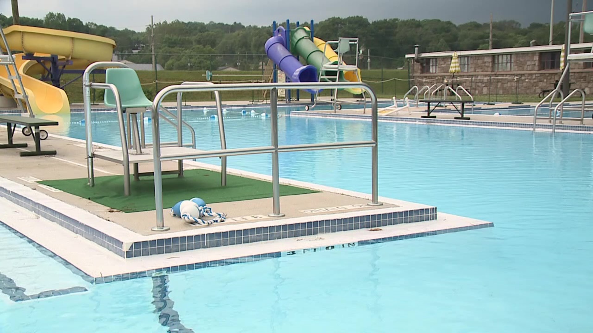 Lifeguards wanted as pool season begins in the Poconos | wnep.com