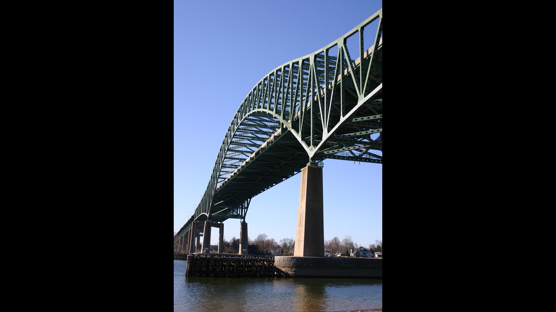Turnpike Bridge Connecting Pennsylvania and New Jersey Closed | wnep.com