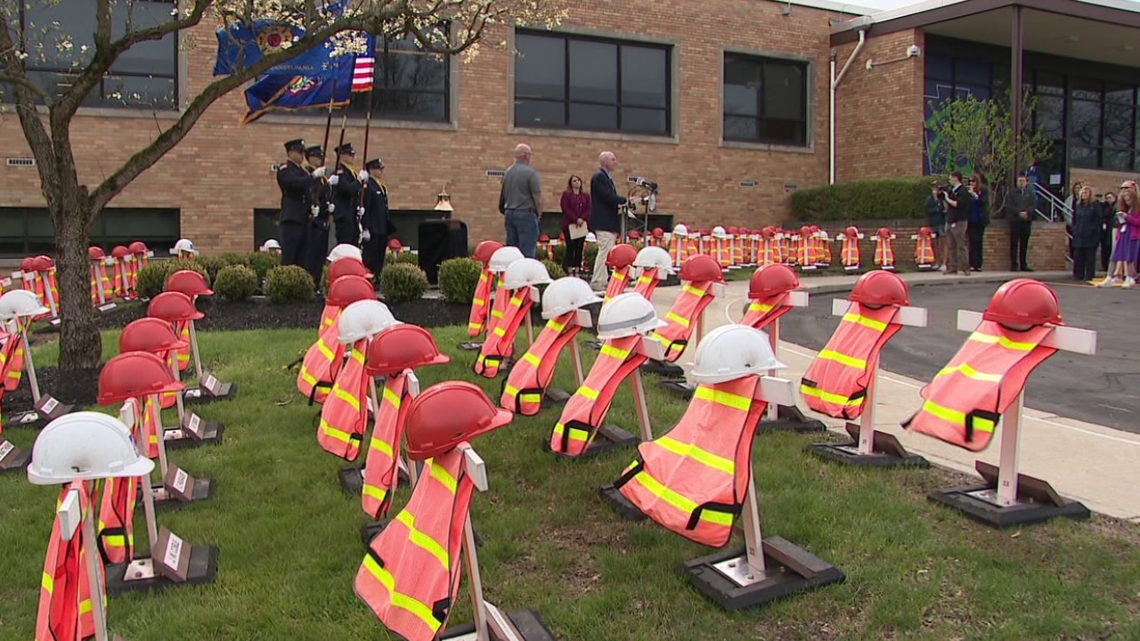 Ceremony honors fallen PennDOT workers while highlighting work zone ...