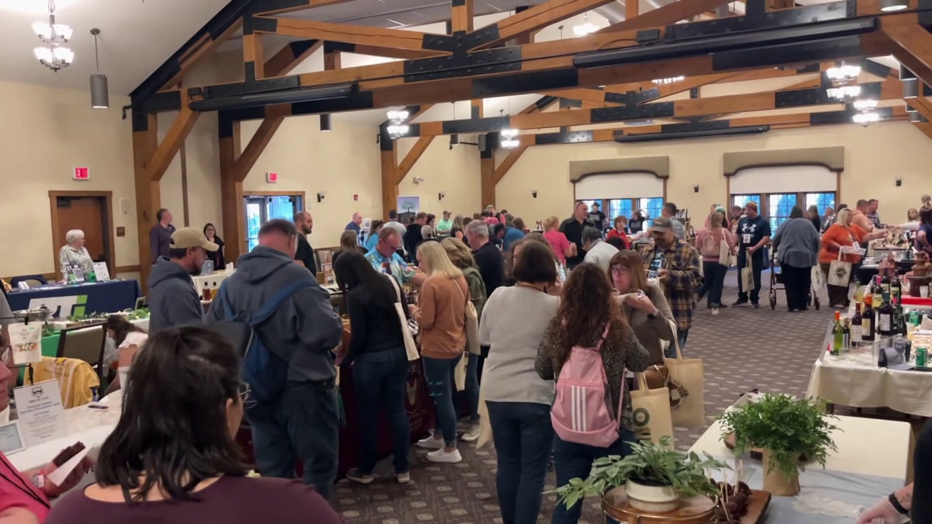 Pine Barn Inn hosts festival to benefit Ronald McDonald House | wnep.com