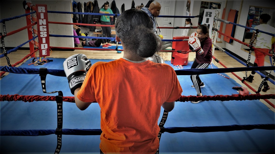 Fight like a girl: Des Moines teen wins national boxing title ...