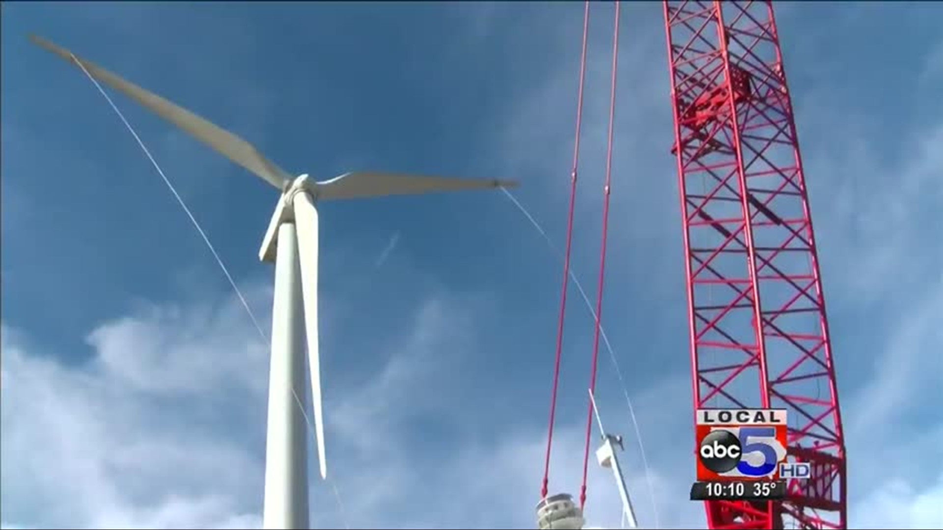 MidAmerican installs efficient blades on the oldest wind turbines in ...