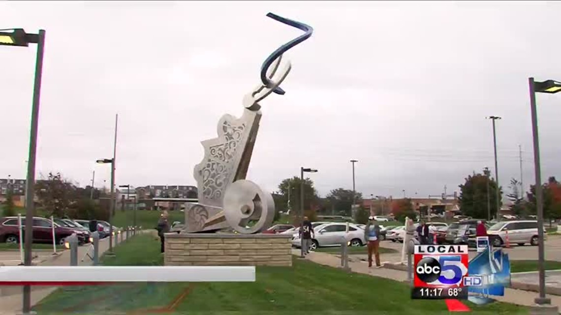 New scultpture in front of Urbandale Library | weareiowa.com