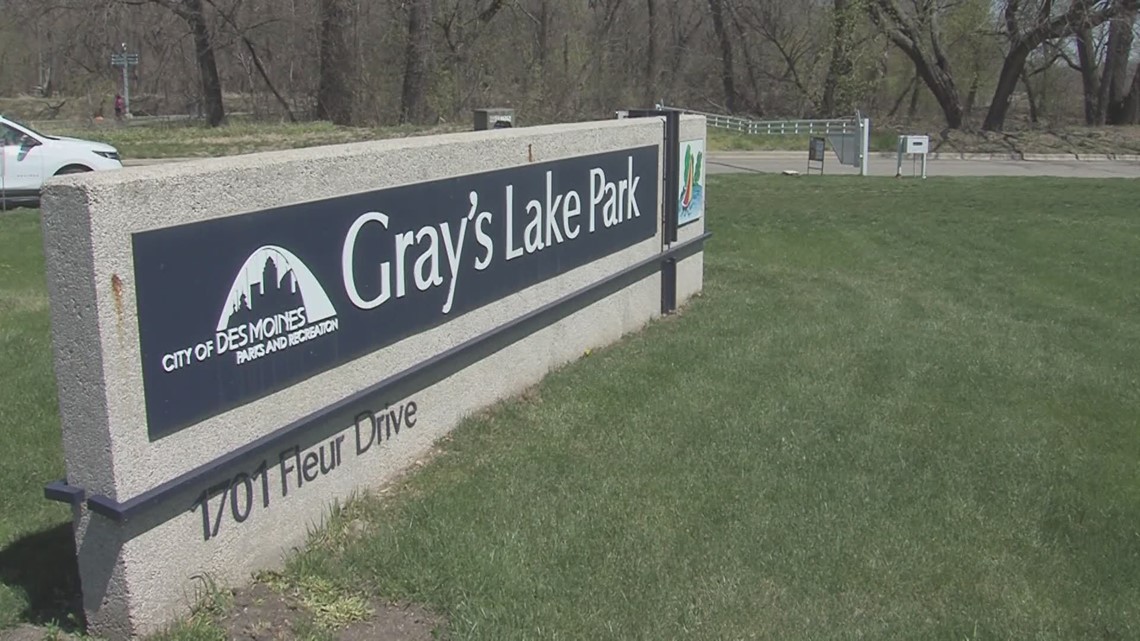 Gray's Lake Park reopened following E. Coli concerns | weareiowa.com