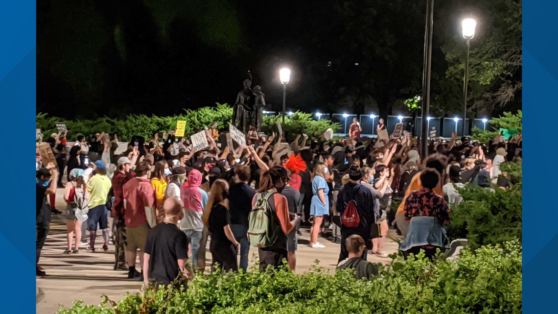 George Floyd Des Moines protests continue for fourth night | weareiowa.com