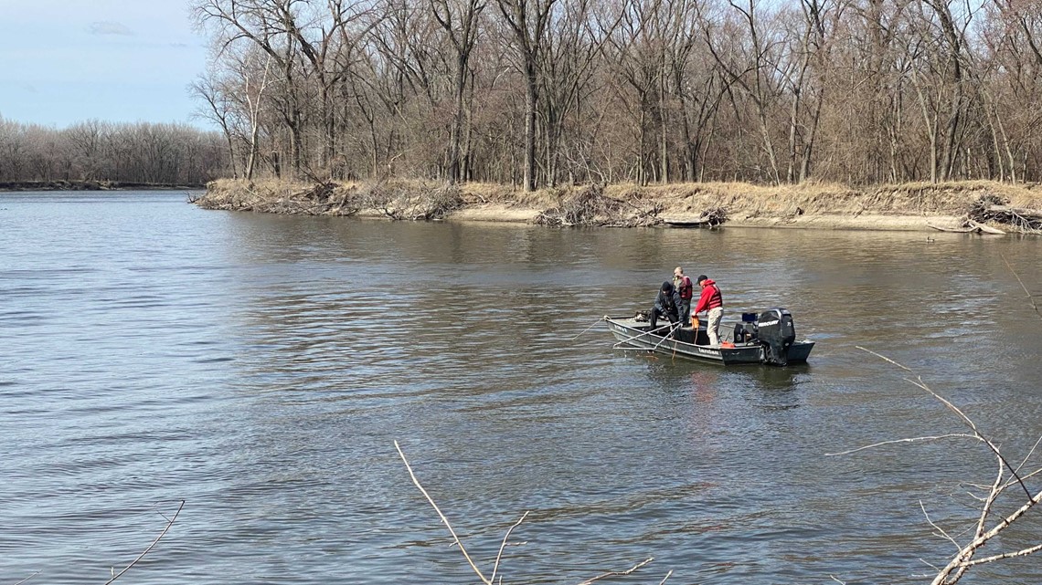 Body found in Des Moines River identified as man who jumped into river ...