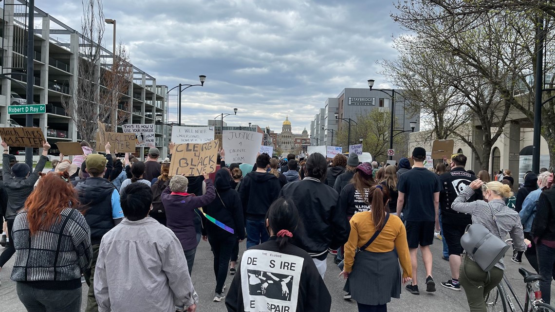 Hundreds rally and march in downtown Des Moines, group calls for the ...