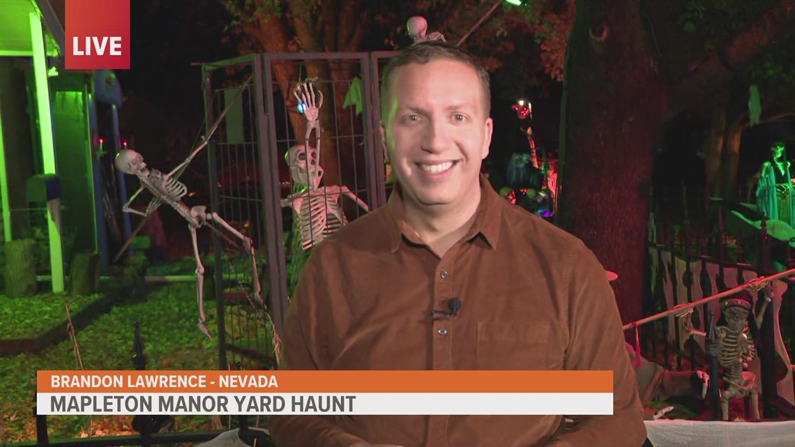 A look inside 'Mapleton Manor Yard Haunt' | weareiowa.com