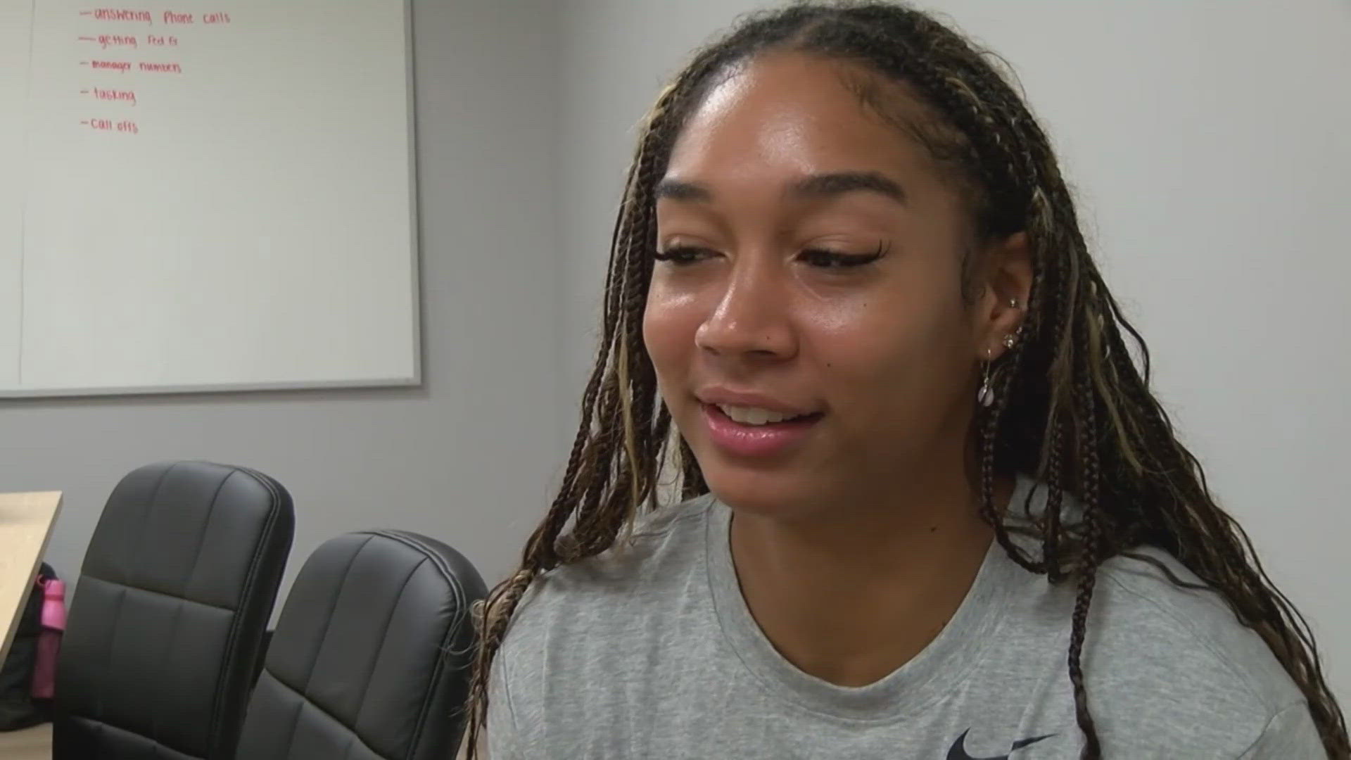 Former Iowa star Hannah Stuelke excited for new chapter overseas ...